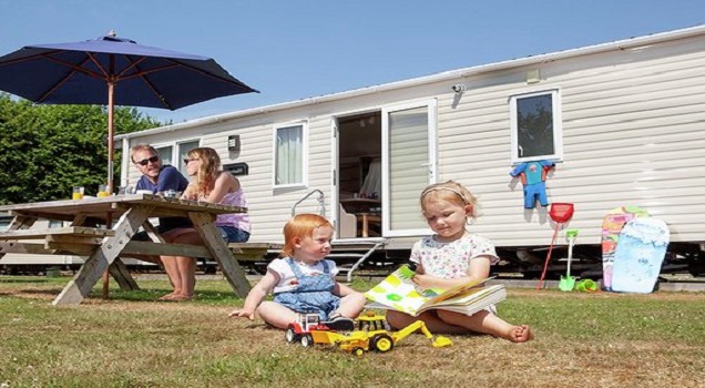 Best UK Family Holiday Parks - Best Child Friendly Holidays